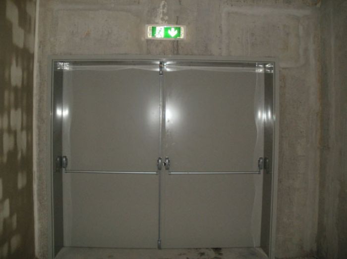 KRILNA POŽARNA VRATA