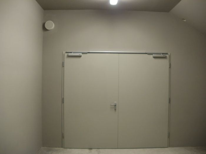 KRILNA POŽARNA VRATA